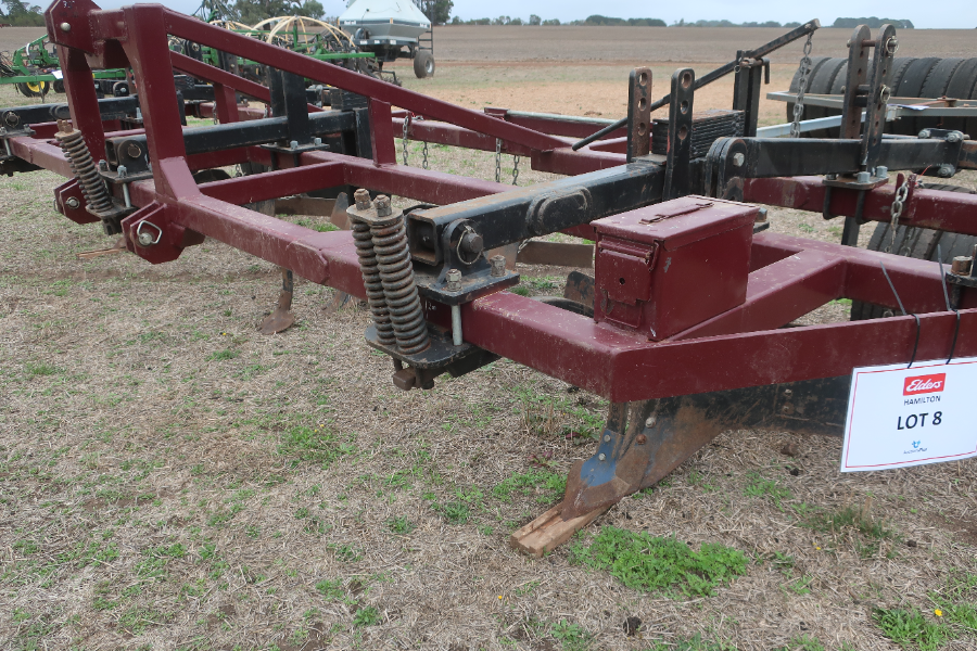 Lot 8 - Bedformer Renovator | AuctionsPlus