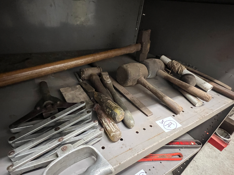 Lot 327 - Mics Tools, Hammer, Rivet Gun, Plumb Bob, Sledge Hammer ...