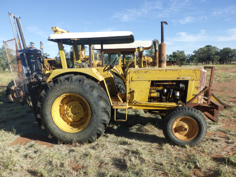 Lot 49 - CHAMBERLAIN C670 TRACTOR + POST DRIVER | AuctionsPlus