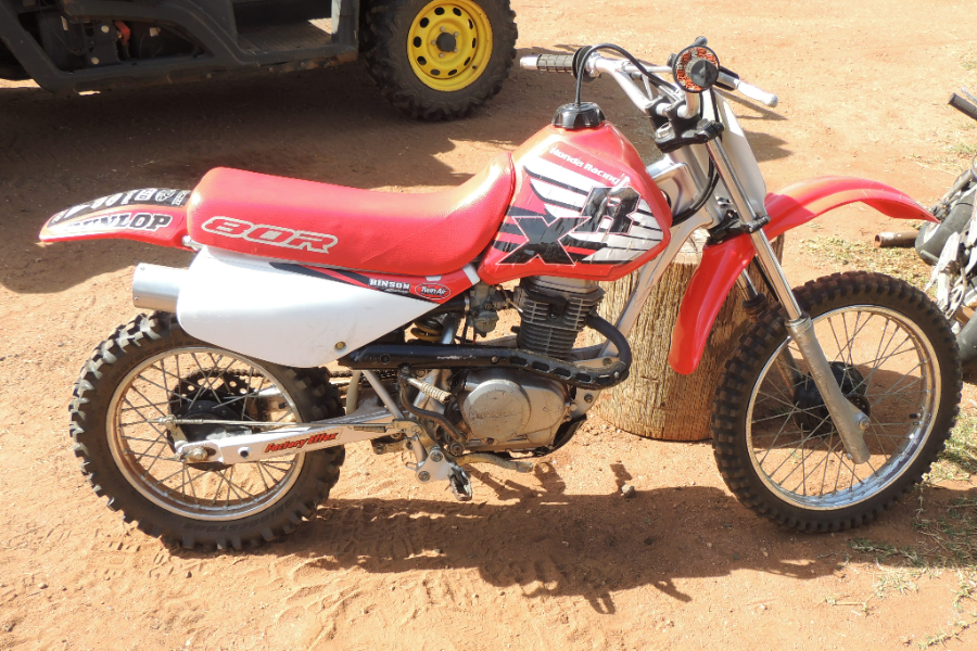 Lot 434 - Honda XR80 motor bike | AuctionsPlus