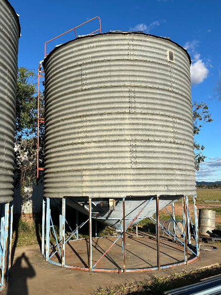 Lot 14 - Cone Bottom Silo | AuctionsPlus
