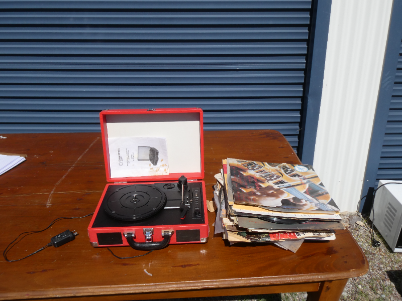 Lot 240 - DIGITECH RECORD PLAYER | AuctionsPlus