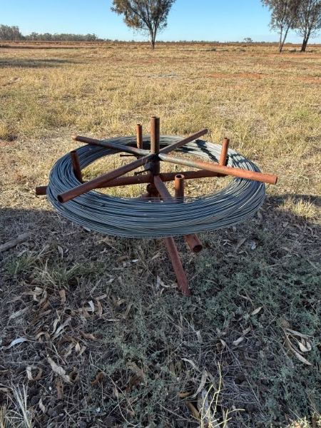 Lot 43 - Wire Spinner | AuctionsPlus