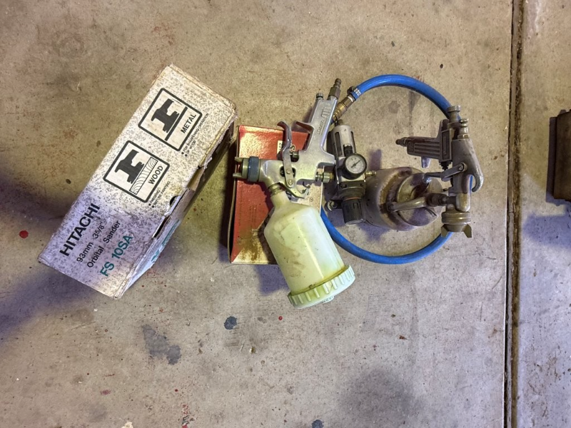 Lot 66 - Hitachi Sander, Spray Guns & equipment | AuctionsPlus
