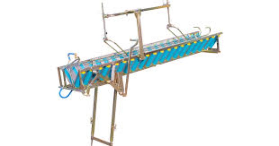 Lot 3 - Vetmarker Lamb Docking & Tailing Chute | AuctionsPlus