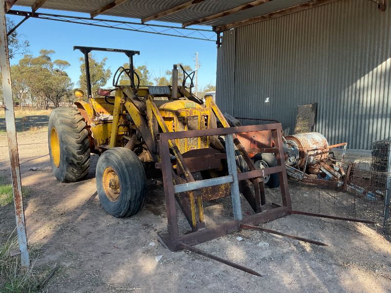 Lot 56 - Chamberlain Front Hand Loader | AuctionsPlus