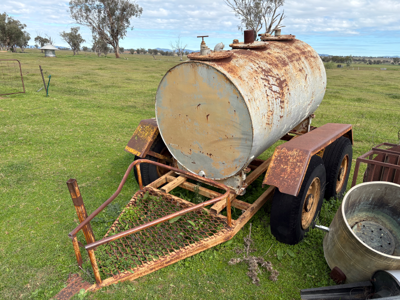 Lot 33 - Ex Army Trailer | AuctionsPlus