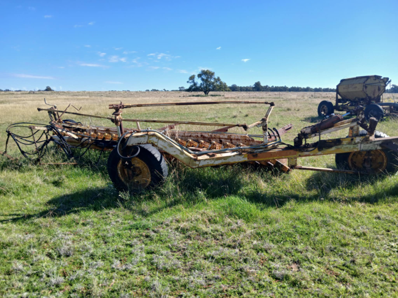 Lot 27 - CHAMBERLAIN 22 DISC PLOUGH | AuctionsPlus