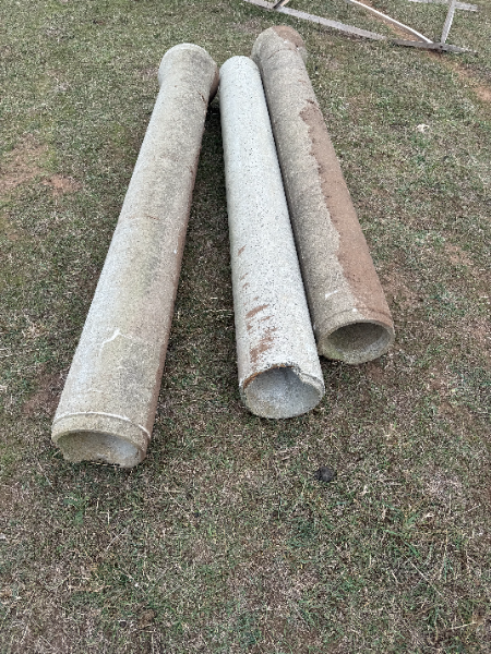 Lot 71 - 8ft Concrete Pipes | AuctionsPlus