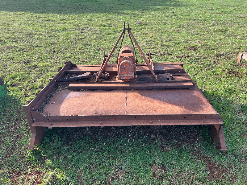 Lot 9 - Howard slasher | AuctionsPlus