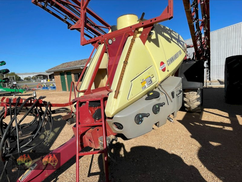 Lot 31 - (8912) 2011 HARDI COMMANDER 5000 30 METRE BOOMSPRAY | AuctionsPlus