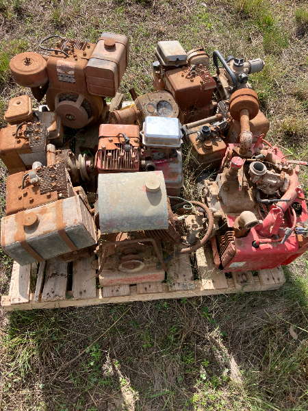 Lot 35 - Pallet of Small Engines | AuctionsPlus