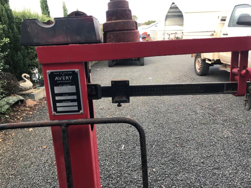 Lot 64 - Bermingham Wool Bale Scales | AuctionsPlus