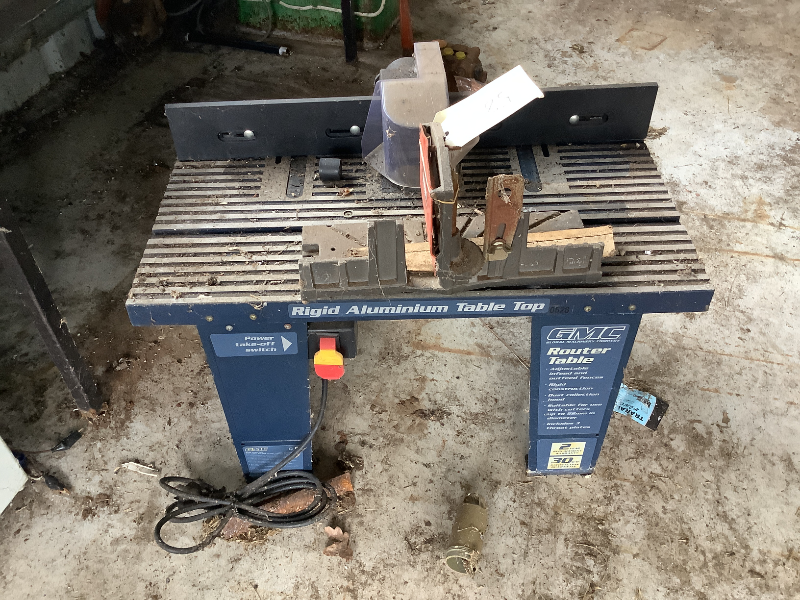 Lot 58 - GMC Router Table | AuctionsPlus