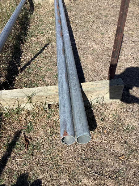 Lot 79 - 10 x Galvanised Steel Posts 5.7m x 3.9mm x 65nb | AuctionsPlus