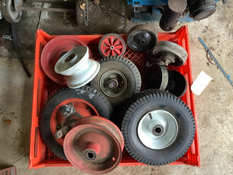 Lot 72 - Assorted wheels | AuctionsPlus