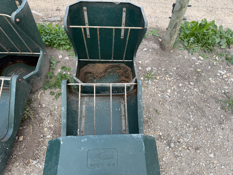 Lot 48 - 2 Polymaster Hay Feeders | AuctionsPlus