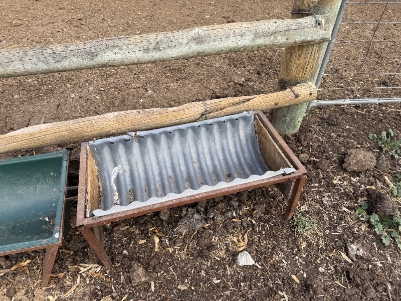 3FT Grain Trough | AuctionsPlus