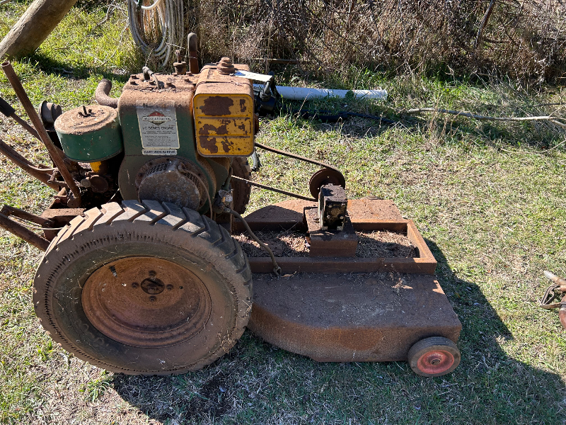 Lot 127 - Self Propelled Mower | AuctionsPlus