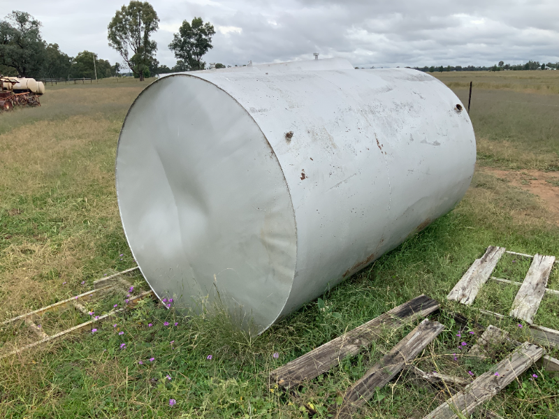 Deisel Tank on Stand. | AuctionsPlus