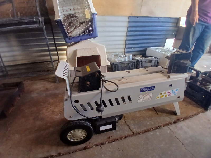 Lot 344 - MASPORT LOG SPLITTER 7 TONNE | AuctionsPlus