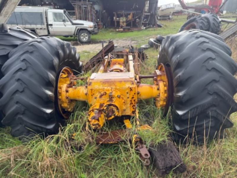 Lot 236 - Chamberlain C6100 Back End Final Drive | AuctionsPlus