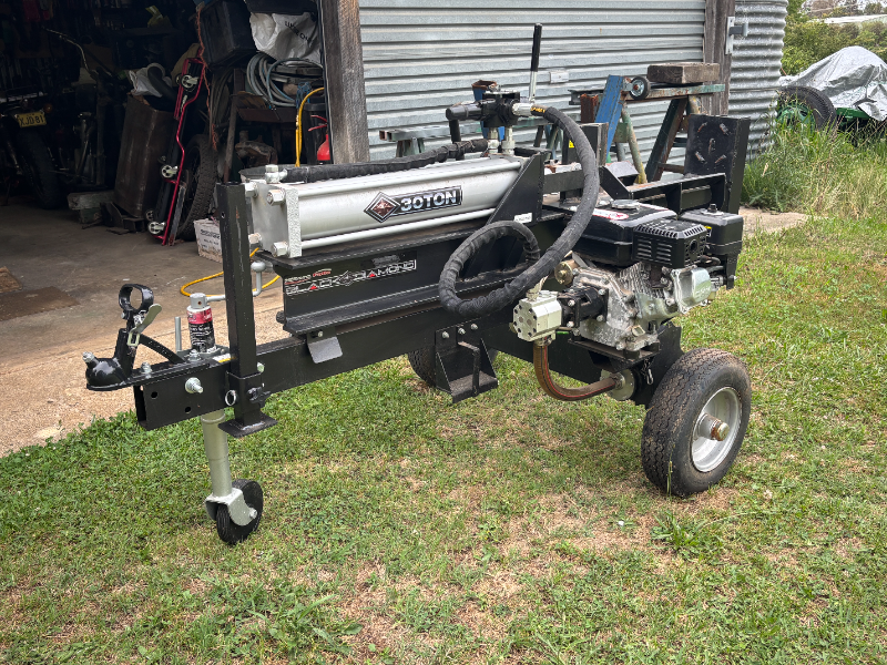Lot 43 - Millers Falls Log Splitter | AuctionsPlus