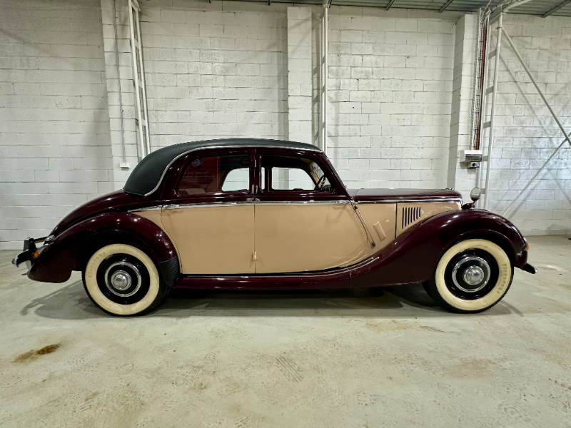 Lot 183 - 1948 Red Riley Sedan | AuctionsPlus