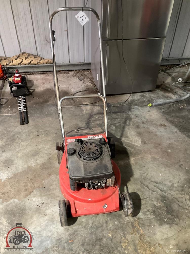 Lot 12 - Rover Premier Push Mower | AuctionsPlus