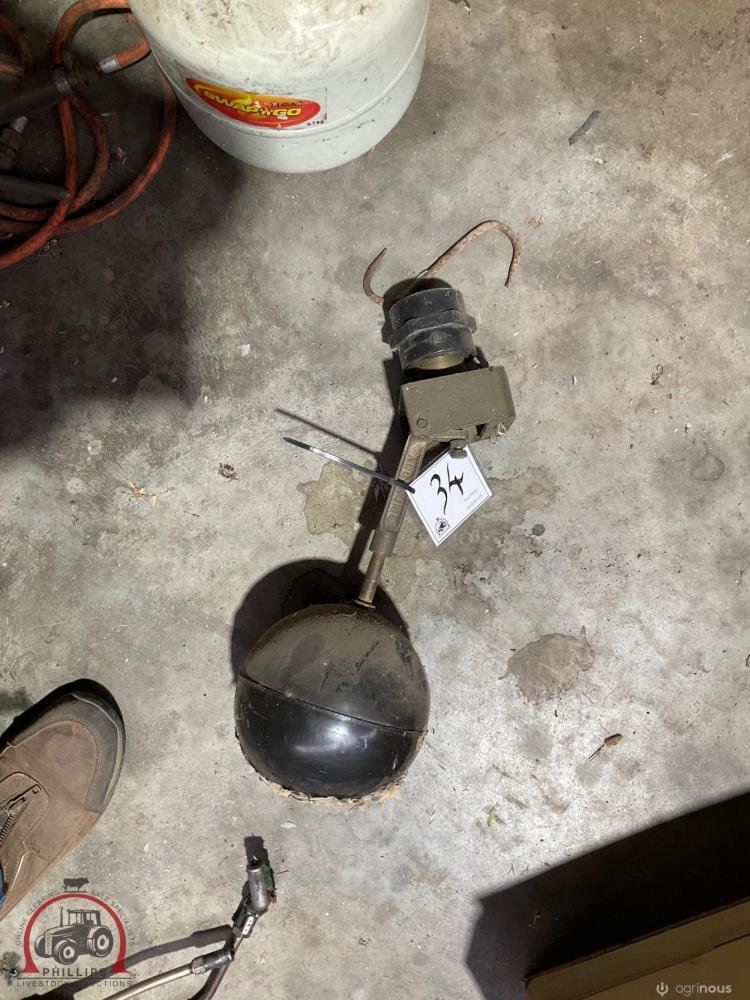 Lot 34 - Alderdyce 2' Brass Ball Float | AuctionsPlus