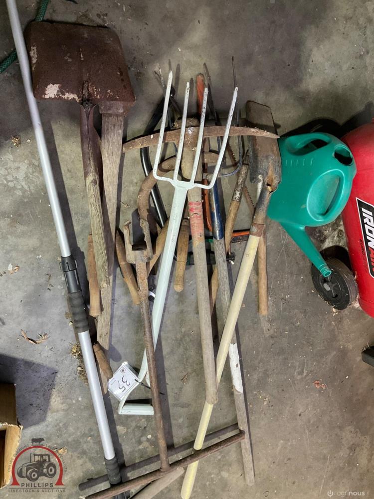 Lot 35 - Assorted Garden Tools | AuctionsPlus