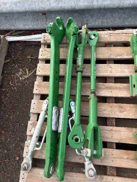 Lot 20 - NEW John Deere Linkage Arms and Assembly's | AuctionsPlus