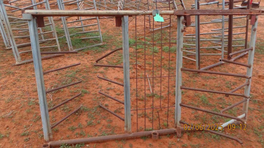 Lot 31 - Goat Trap | AuctionsPlus