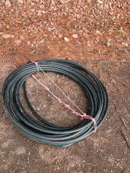 Lot 85 - 1' poly pipe | AuctionsPlus