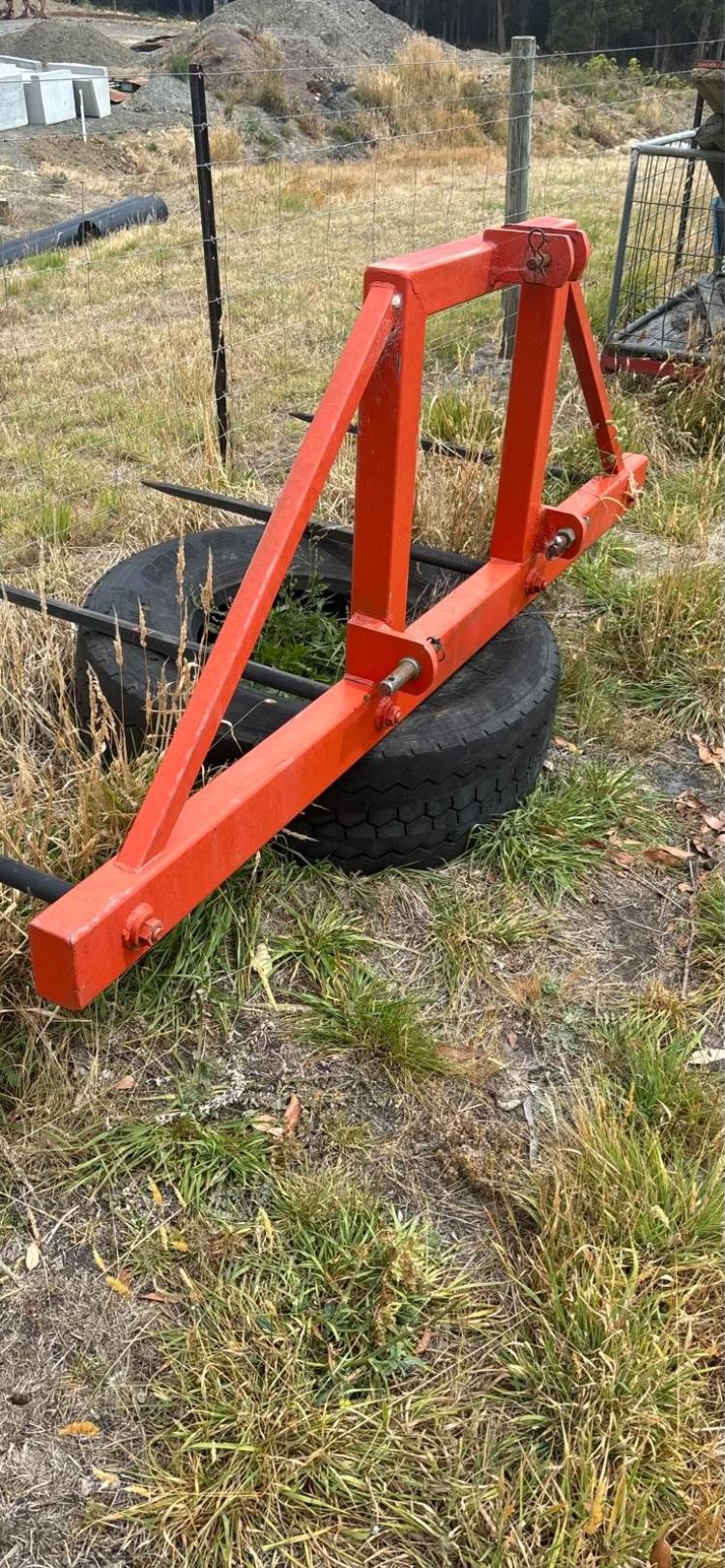 Lot 119 - Double Hay Spikes | AuctionsPlus