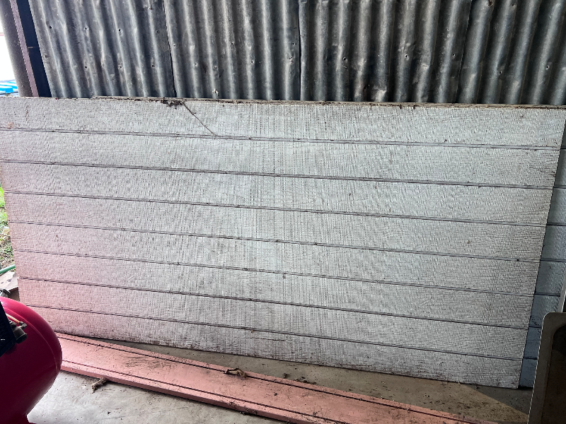 Lot 67 - CLADDING | AuctionsPlus