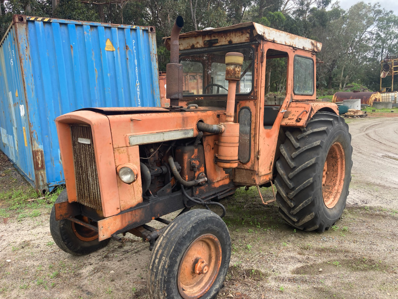 Lot 98 - Chamberlain Tractor | AuctionsPlus