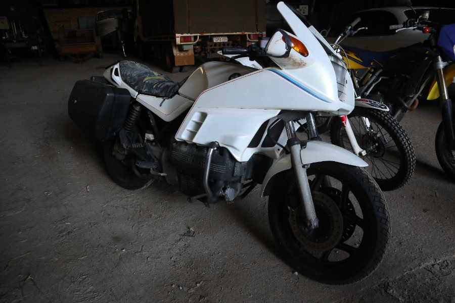 Lot 113 - BMW K Model 1986 K100RS Motorcycle | AuctionsPlus