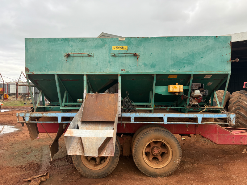 Lot 37 - Jetstream Grouper on Trailer | AuctionsPlus