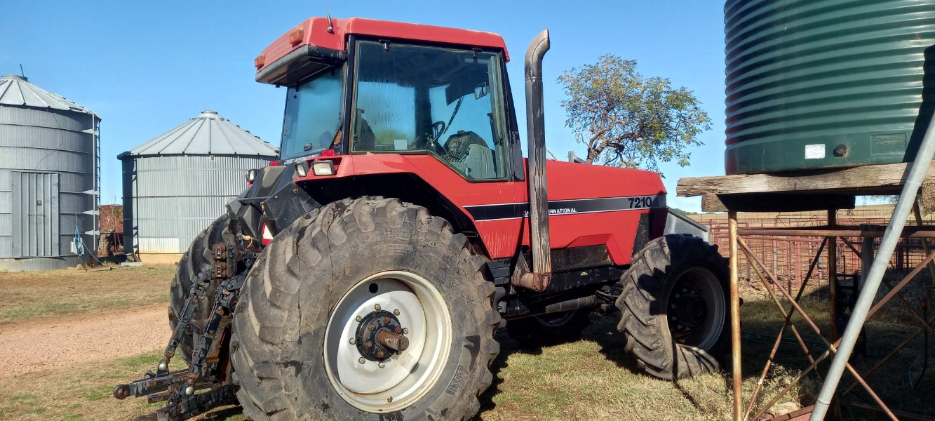 Case Magnum 7210 tractor | AuctionsPlus