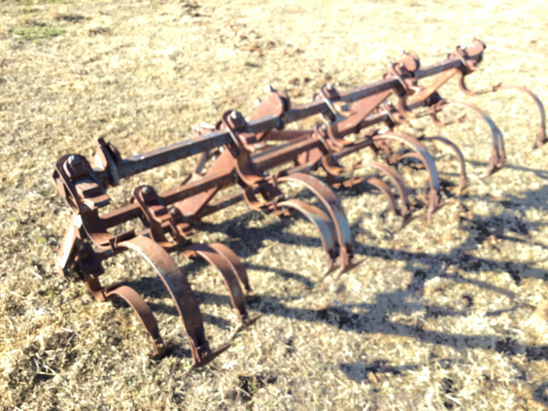 Lot 113 - SCARIFIER 15 TYNES | AuctionsPlus