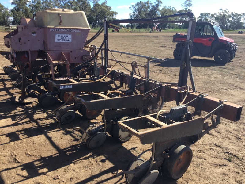 Lot 134 - DISC PLANTER INTERNATIONAL | AuctionsPlus