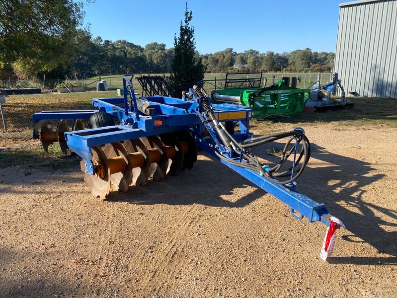 Grizzly 24 plate offset disc | AuctionsPlus