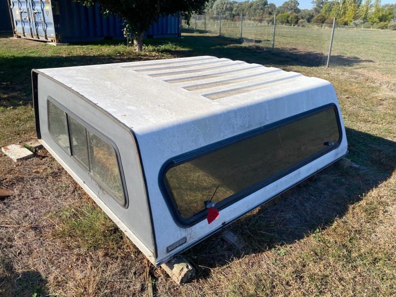 Lot 21 - Canopy | AuctionsPlus