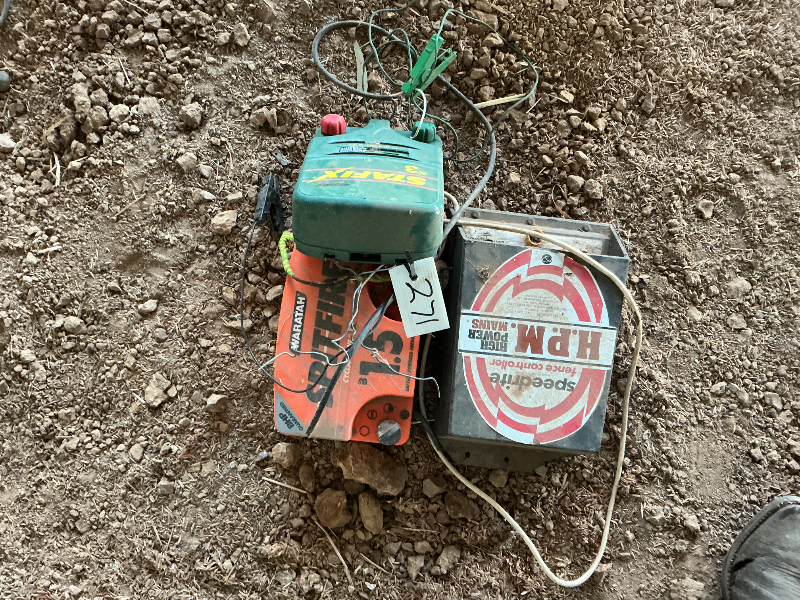 Electric fence controllers | AuctionsPlus
