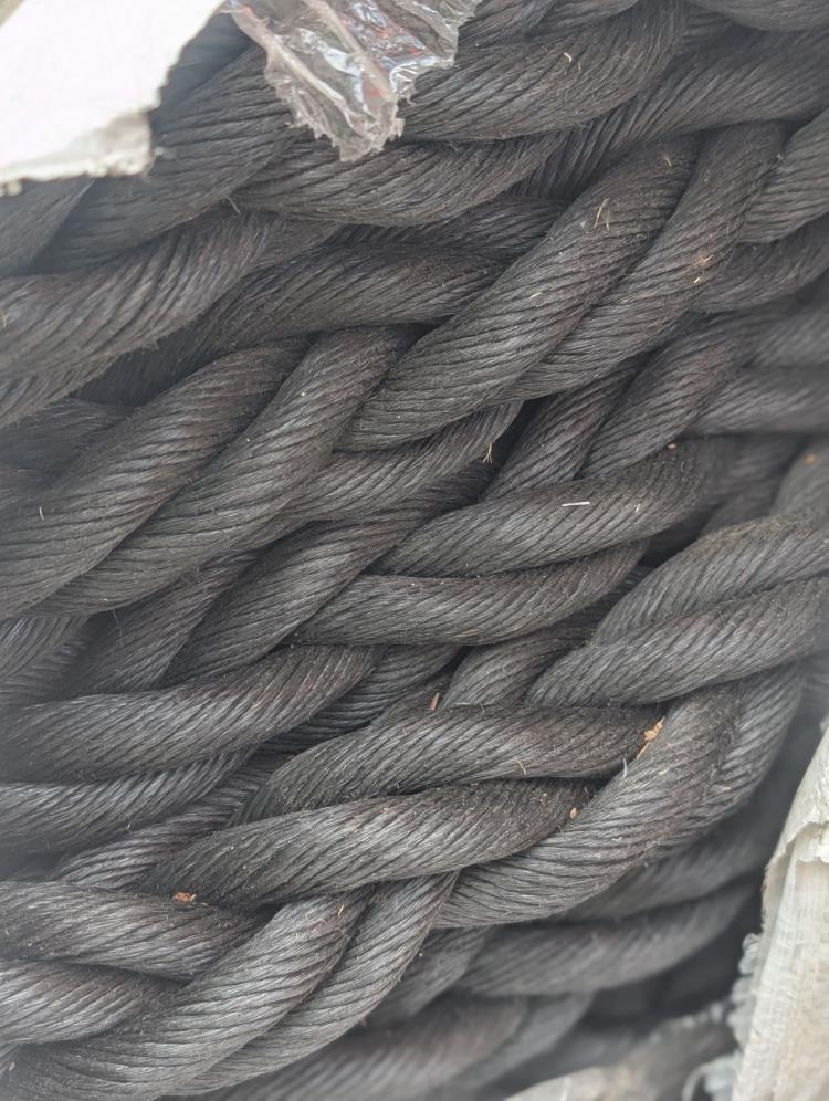 Lot 121 - Aquasteel Backbone Braided Rope - 50mm x 440m | AuctionsPlus