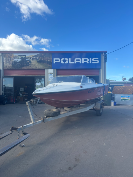 Lot 14 - SWIFT CRAFT BOAT | AuctionsPlus