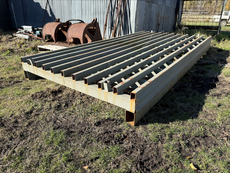 Lot 123 - Cattle Grid 4m x2m | AuctionsPlus