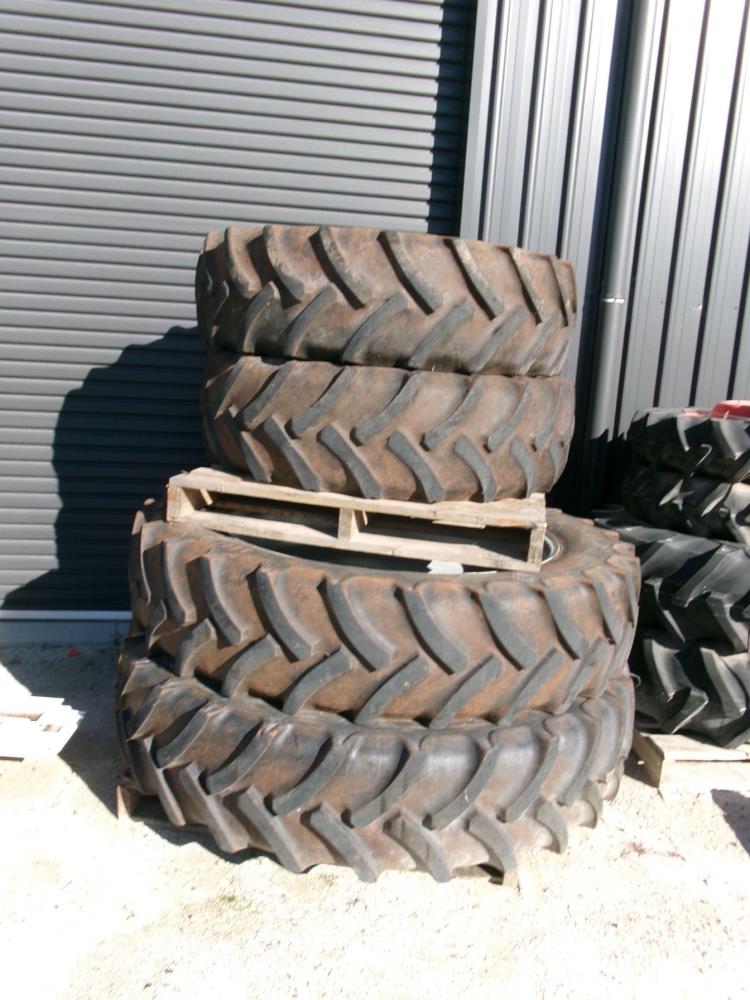 Lot 16 - Set Tractor Wheels to suit Massey Ferguson | AuctionsPlus