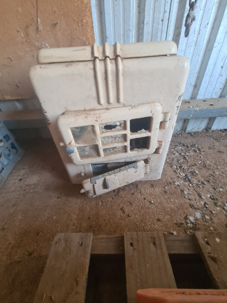 Lot 148 - WARMRAY WOOD STOVE | AuctionsPlus
